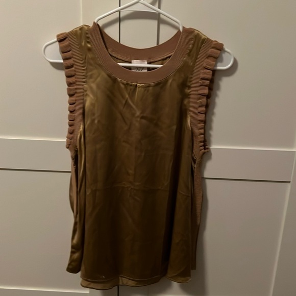 cinq a sept | Tops | 5a7 Cinq A Sept Tous Les Jours Gold Silk Tank Top ...